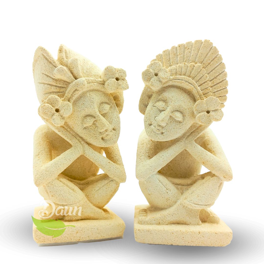 Balinese Couple Limestone Statues - Daun Gift